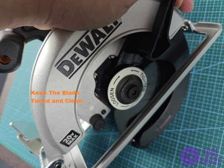 4 Common DeWALT Circular Saw 20V Problems - Tool Croze